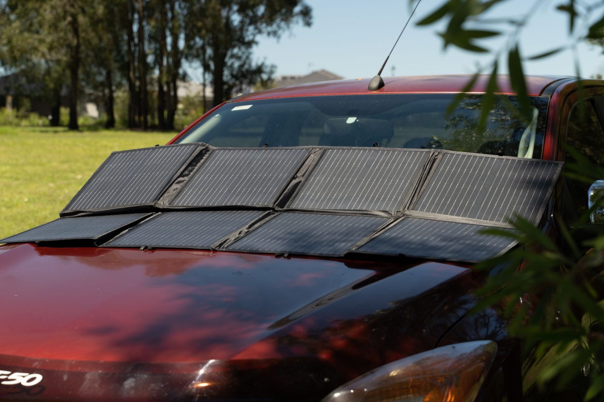 KT70733 12V 200W KT SOLAR PORTABLE SOLAR BLANKET - MAX CURRENT 11.11A ...